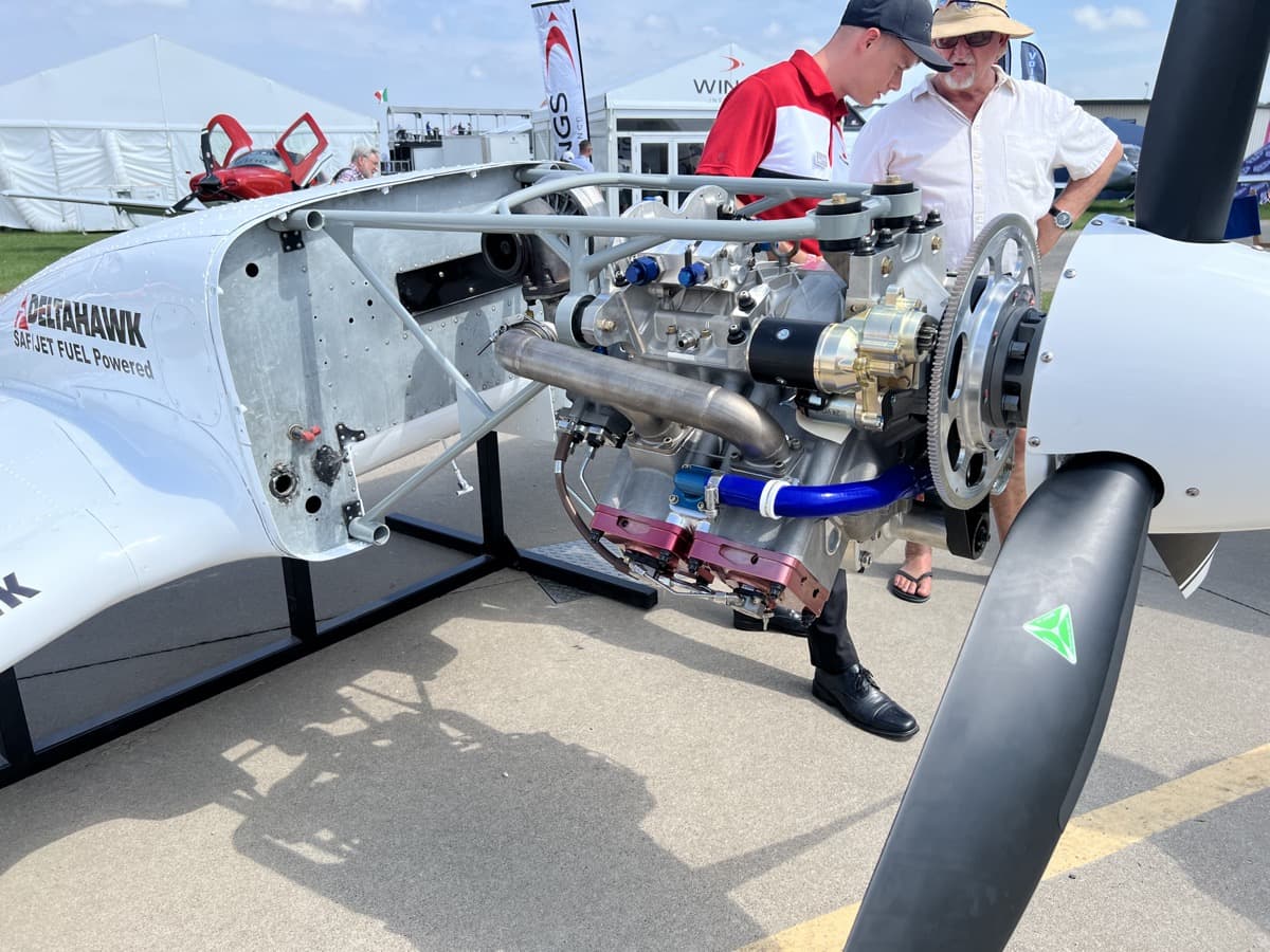 Piper unveils Seminole powered by diesel Deltahawk engine — General ...