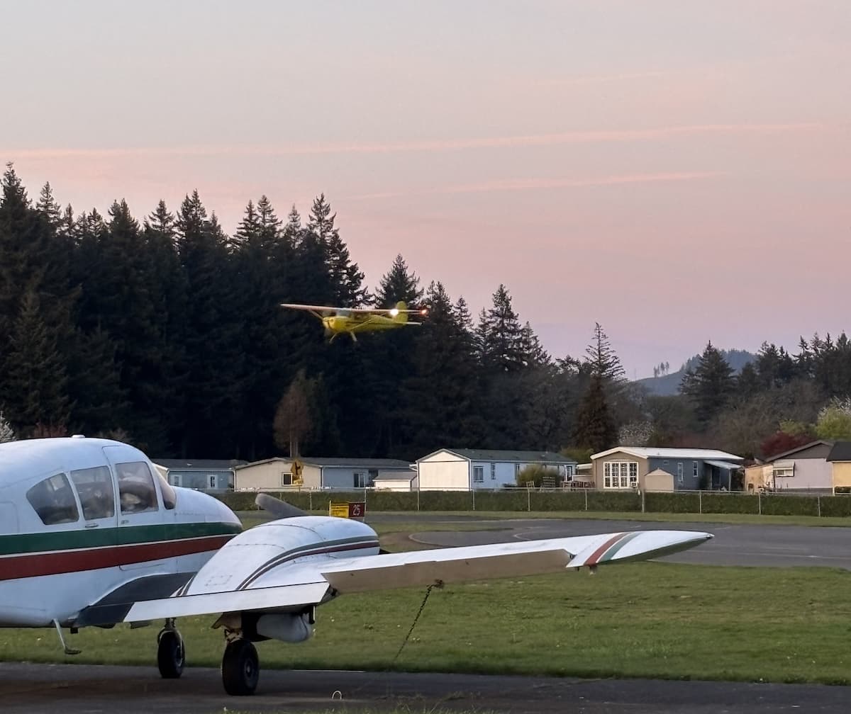 Grove Field (1W1) Sunset: Evening General Aviation Flying